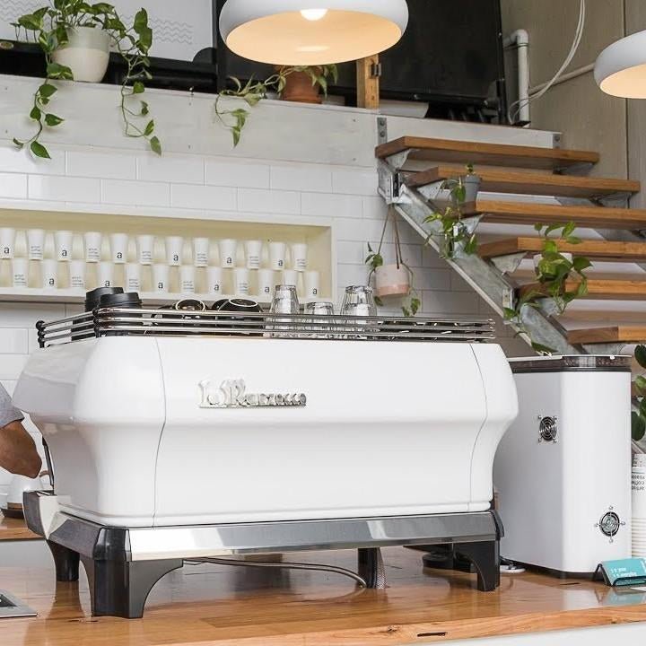 Blog - 5 Easy Tips to Help Get Your Cafe Back In Business